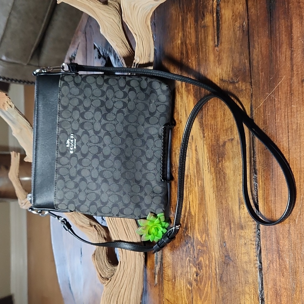 Coach Kitt Signature Jacquard Messenger Bag - Vintage - Gem